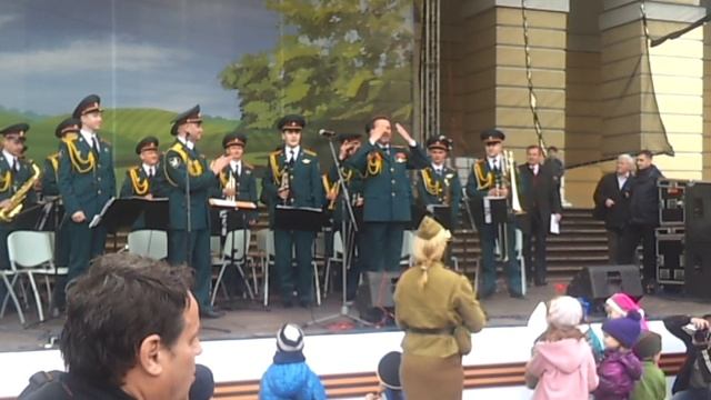 09.05.2014г День Победы. Концерт в Михайловском саду. 20140509_131339.mp4