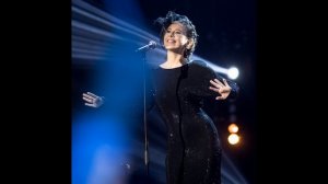 Ксения Собчак спела вульгарную песню на Новой фабрике