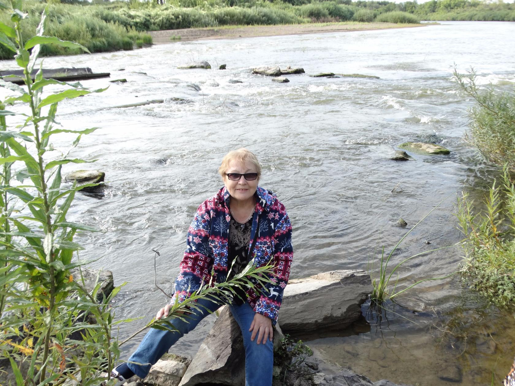 7 простых и эффективных упражнений от шейного хондроза. Разучиваем и выполняем вместе!.mp4