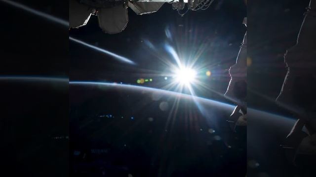 ЛАЙФХАК, ОЧЕНЬ ПОЗНАВАТЕЛЬНО ДЕТЯМ И ВЗРОСЛЫМ, КАК ВЫГЛЯДИТ ЗАКАТ ИЗ КОСМОСА #5