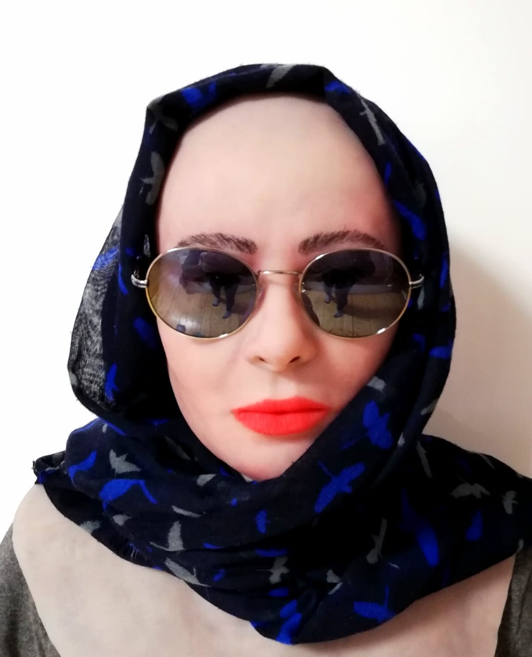 Реалистичные маски Suvenirrussia.ru – смотреть онлайн все 3 видео от ...