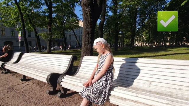 В парке. Этикет - это главное. Варвара Раль