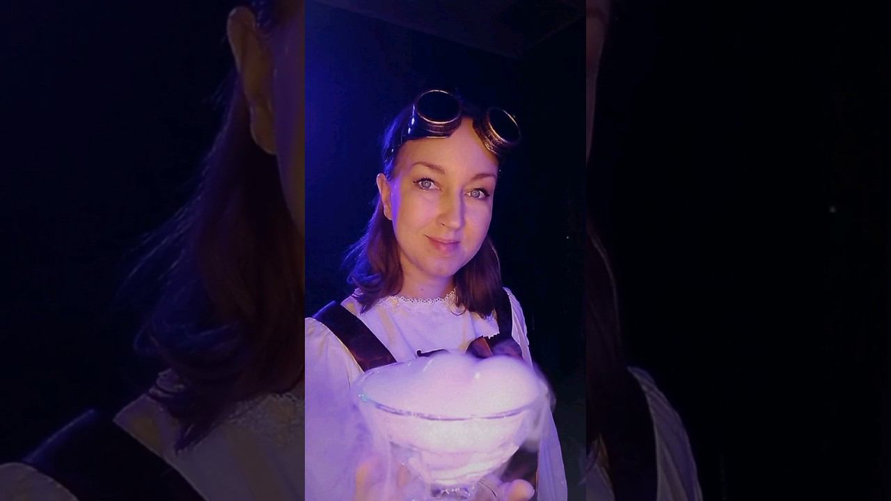 Нейросеть дорисовала видео #music #актриса #art #шоу #ии #нейросеть #наука