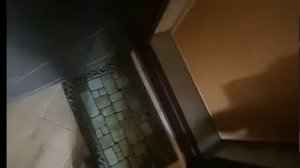 все в детстве когда ты с другом гулял и увидел человека в чёрном костюме