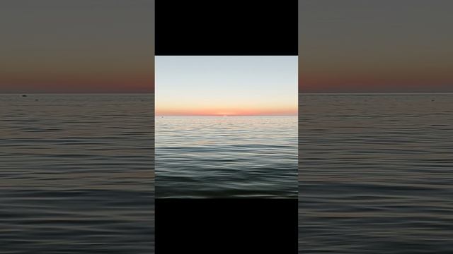 Вечер. Закат. Море