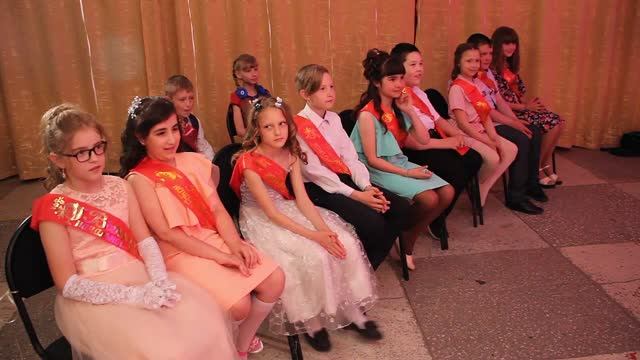 2021_Выпускной 4 класс 15 школа_Гурьевск_ГДК Металлургов.mp4