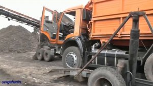 РУССКИЕ КАМАЗЫ на УБОРКЕ СВЕКЛЫ в СЕРГАЧе.Техника рулит !!!УРОЖАЙ в ПОЛЕ