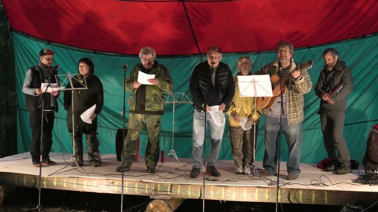 2023. Весна. Выступление группы Апостроф на слете куста Калужский.
