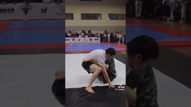 9c9f890f2682dd44aac776ac60877118.mp4