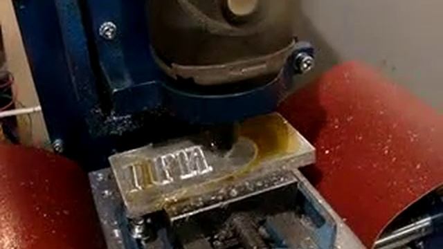 Приветствие кухонно табуреточного станка с ЧПУ