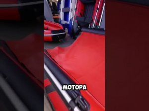 Шестиместная килевая моторная лодка GLADIATOR E420X