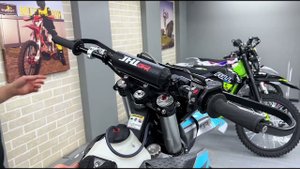 Видео обзор на мотоциклы JHLofr ZR5