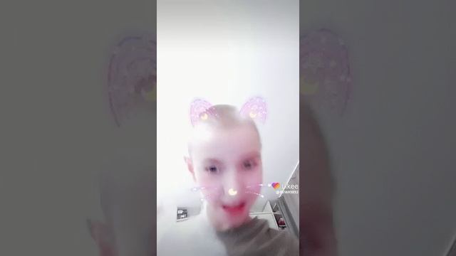 Like_7156979659299641180.mp4