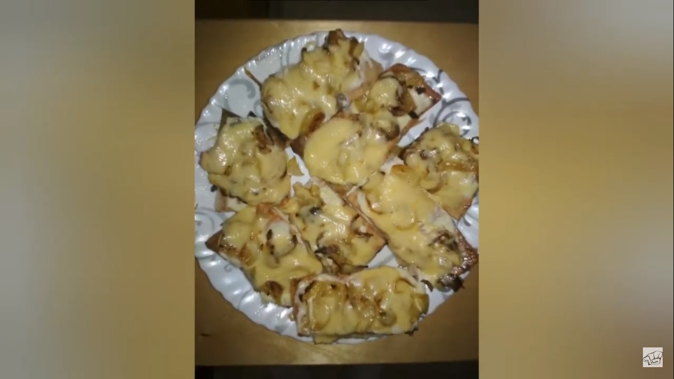 Горбуша с луком и сыром! Простой рецепт вкусного блюда.