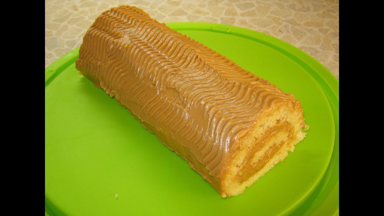 Бисквитный рулет с карамельным кремом