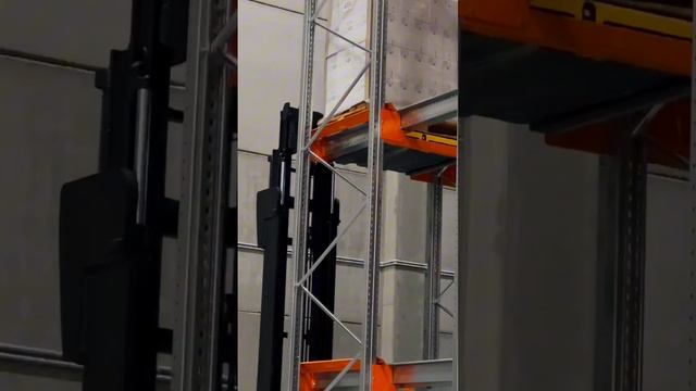 Backstage со съемок нового реализованного проекта ЗАВОД СТЕЛКОН
#стеллажи #stelkon #shorts