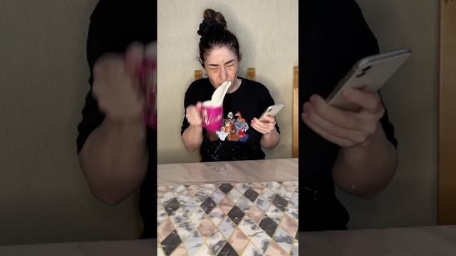 Мячём в лицо