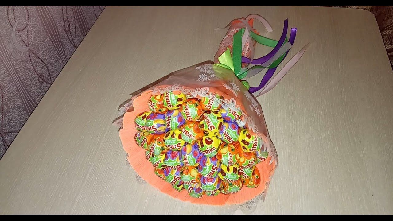 Букет из чупа чупсов на шпажках
