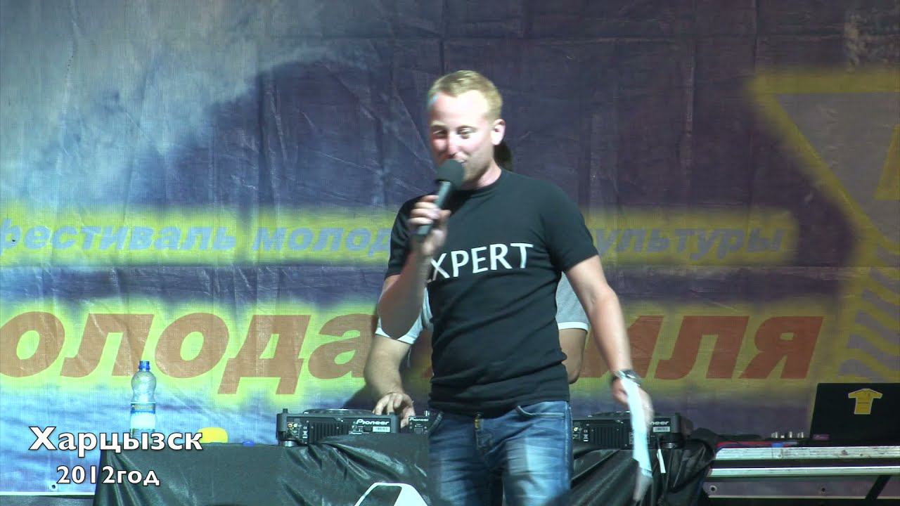 2012 Харцызск в поддержку Русского Языка (action in support of the Russian language in Donbass)