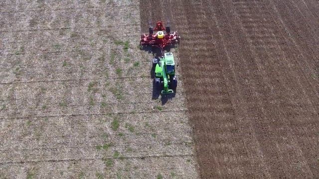 MERLO MF 40.9CS с дисковой бороной Beyne Terradisc. Телескопический погрузчик и трактор