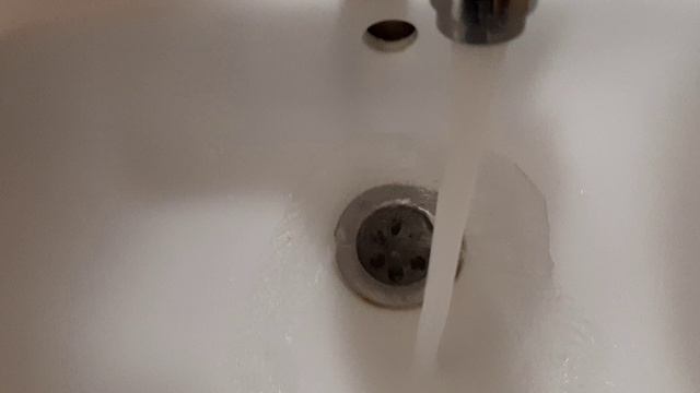 Как избавиться от запаха из канализации с помощью масла