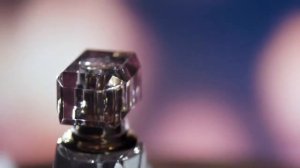18 € UN AROMĀTS NO AUGSTĀS MODES MĀKSLINIEKA DĀVANĀ PAR REĢISTRĒŠANOS!