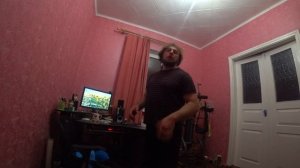 приехал с работы ночью , наелся гадостей , и немного потренировался .