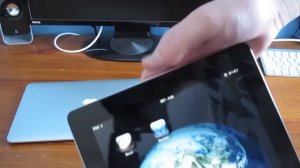  2011 Macbook Air 11'' VS iPad 2!