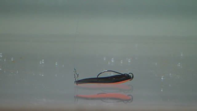 Форелевая блесна Ronin Rush Majya 4g. Игра приманки.