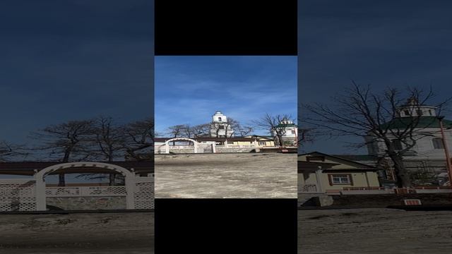 С пасхой друзья! С родной земли - умри, но не сходи. Александр Невский.