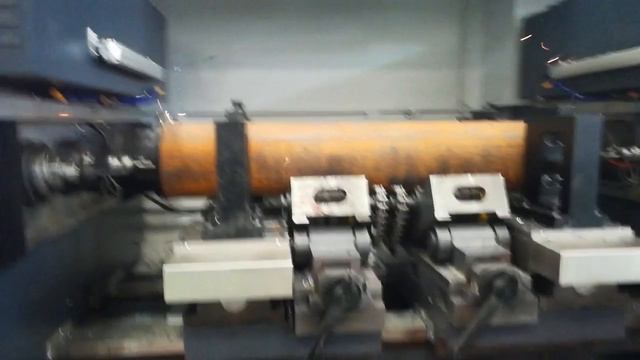Автоматическая располагая облицовка и центрируя машина 4000mm автоматическая располагая