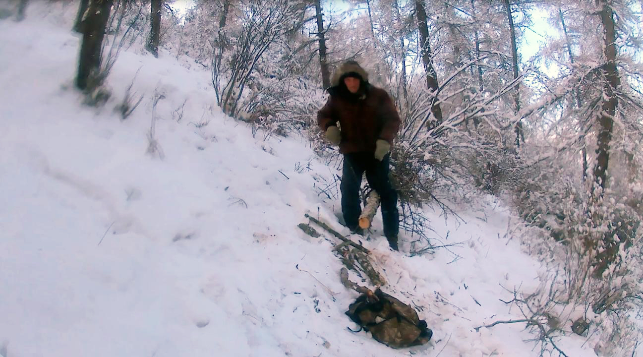 Поход в лес зимой.Пилим дрова