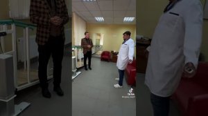 Репортаж донбасского блогера Кирилла Сириуса о протезировании Персей в Донецке