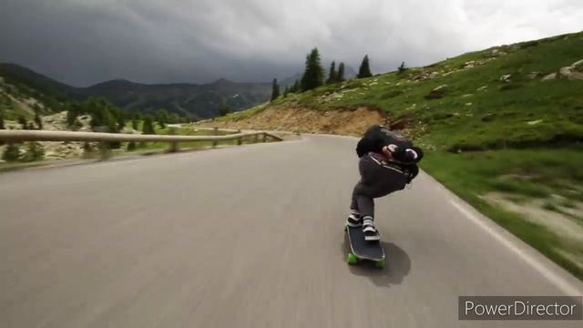 Скоростной скейтбординг