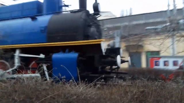 Паровоз Ъ памятник на РЭРЗ