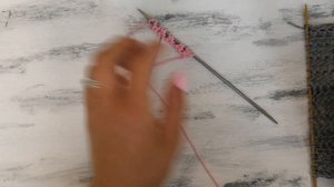 Крупная сетка спицами. Отличный летний узор.