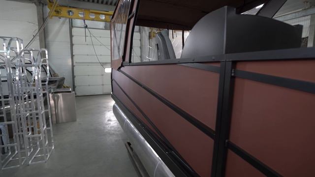 Моторный катамаран BRO pontoon 80 для туризма и отдыха на воде