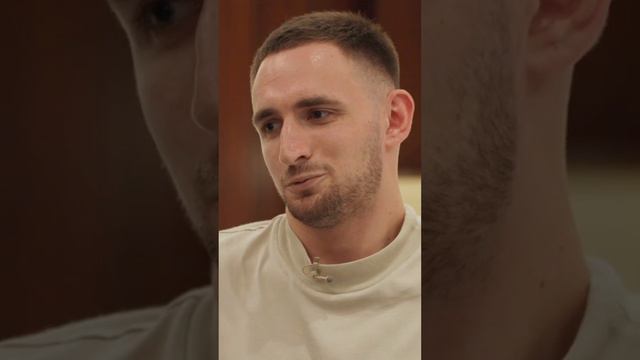 Сколько тратишь в месяц? Литвин / интервью Вписка #shorts