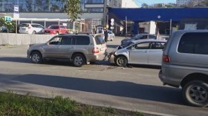 Учётное ДТП на  Командорской - Виш и Крузак.