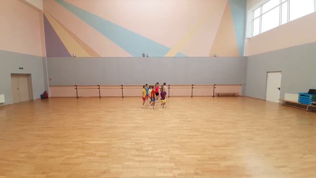 "Ляля рулит"