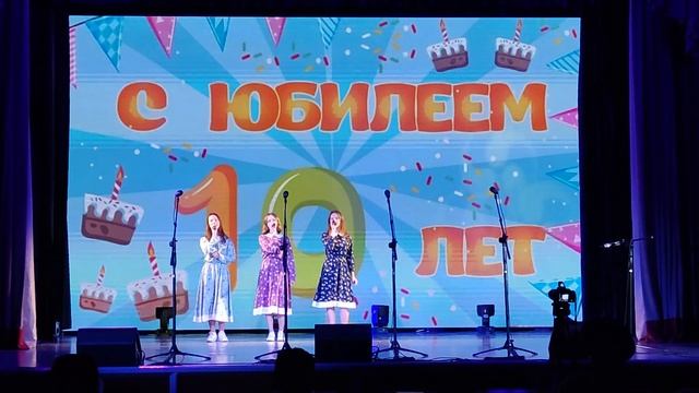 Лопатина Мария & Принцева Юлия & Урбах Вероника - В горнице (2021)