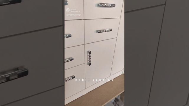 Мебель Ядвига. Маникюрный стол МС18-3 с боковой выкатной