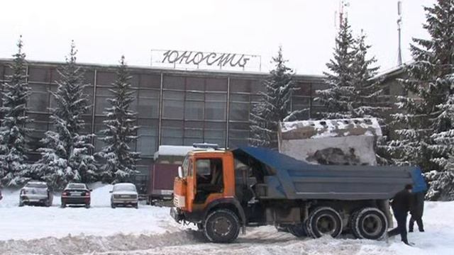 Совместными усилиями очищены периферийные дороги от снега. Февраль 2011 год.