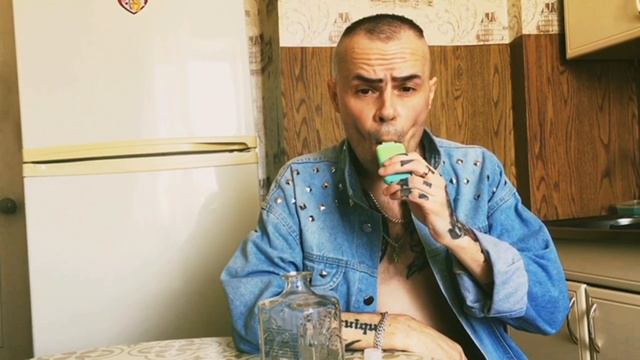 Лёха Коркин в фильме / СИЖУ БУХАЮ