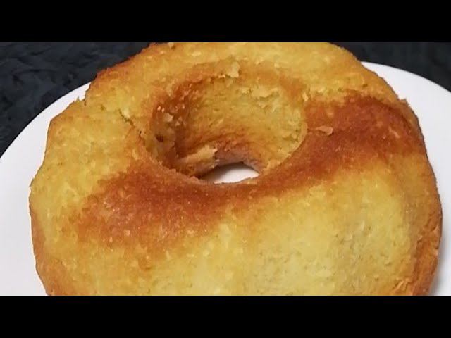 Кекс с кокосовой стружкой.