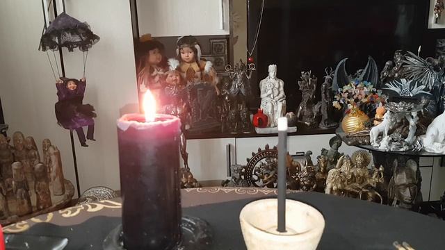 МОЛЬБА КОЧЕВНИКА . ИСПОЛНЕНИЕ ЖЕЛАНИЯ . для всех . ИНГА ХОСРОЕВА . ВЕДЬМИНА ИЗБА ?