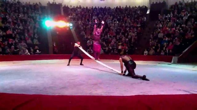 Артемий,Надежда и др. в цирке 30.10.2015 Киев