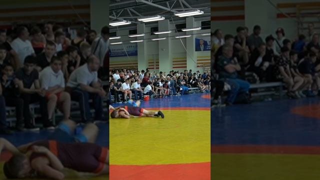 Ответное контр действие на посадку, увенчалось 4-х бальным броском и туше...