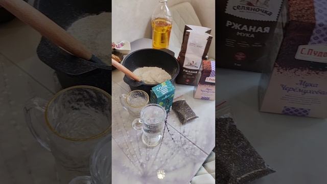 Хлеб с мукой из черёмухи