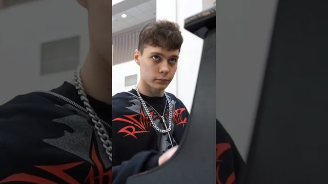 Помог блин..